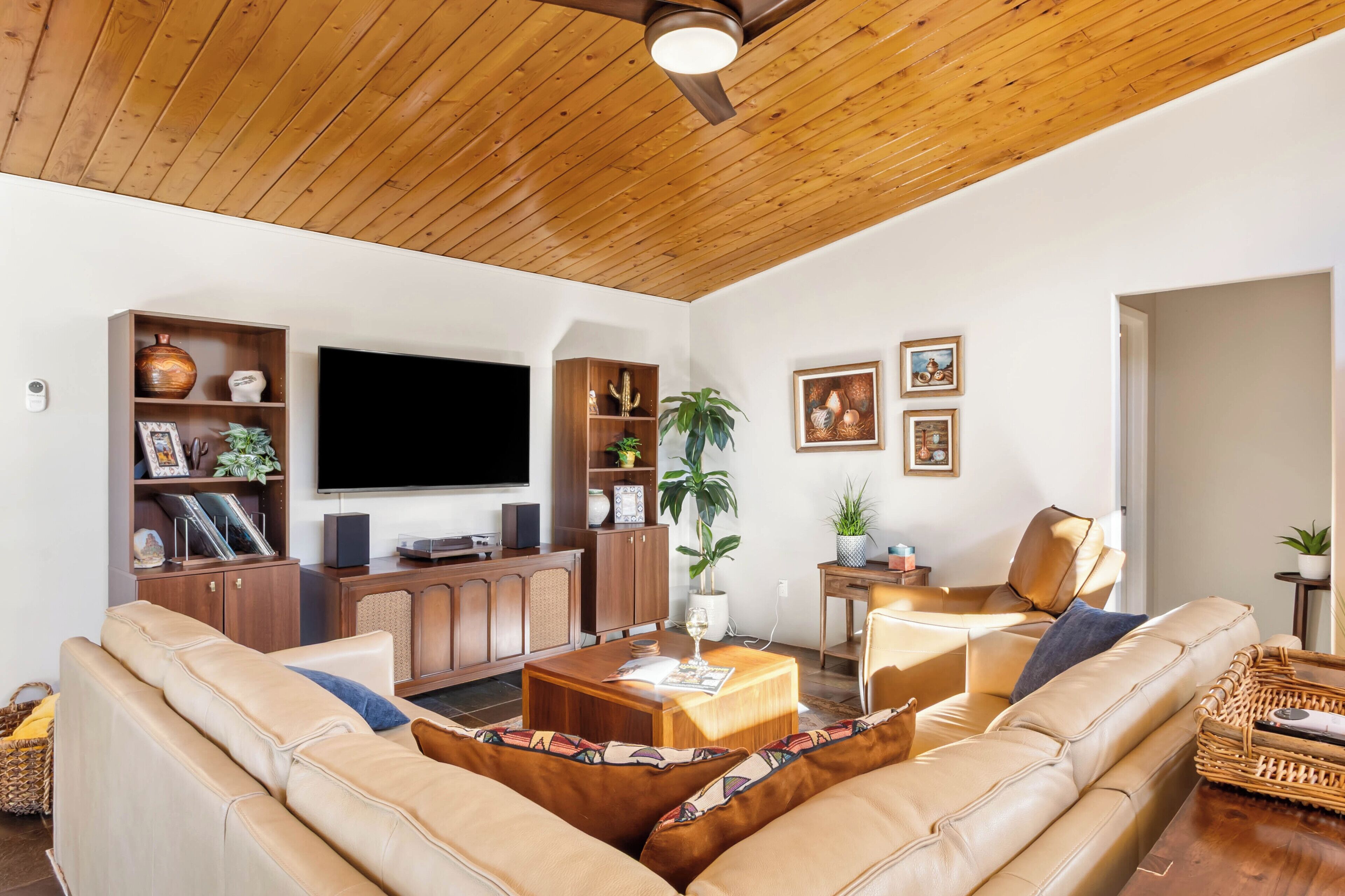 Sedona The Willow Nest: Spacious 5br Luxury Home With Stunning Red Rock Views. - Sedona, AZ