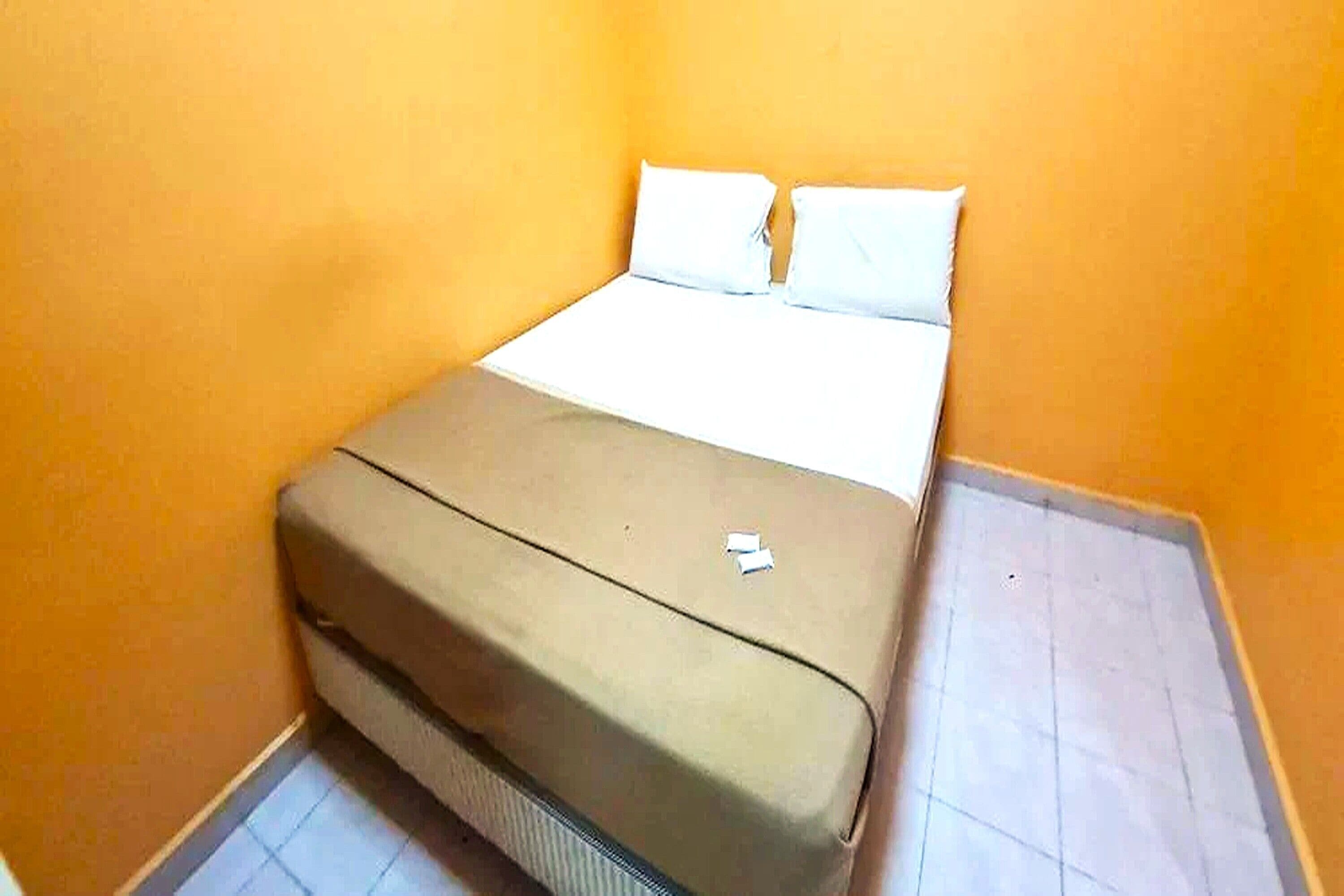 Quarto luxo | Wi-Fi de cortesia, roupa de cama