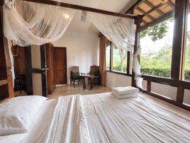 Quarto Duplo ou Twin Familiar | Quartos insonorizados, roupa de cama fornecida 