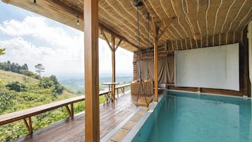 Quarto júnior | Piscina particular