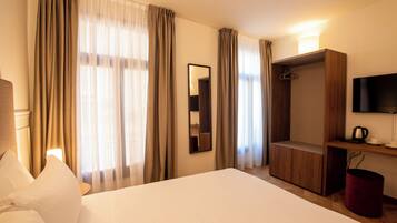 Apartamento, 2 quartos | Cofre no quarto, cortinas/cortinados opacos, Wi-fi grátis