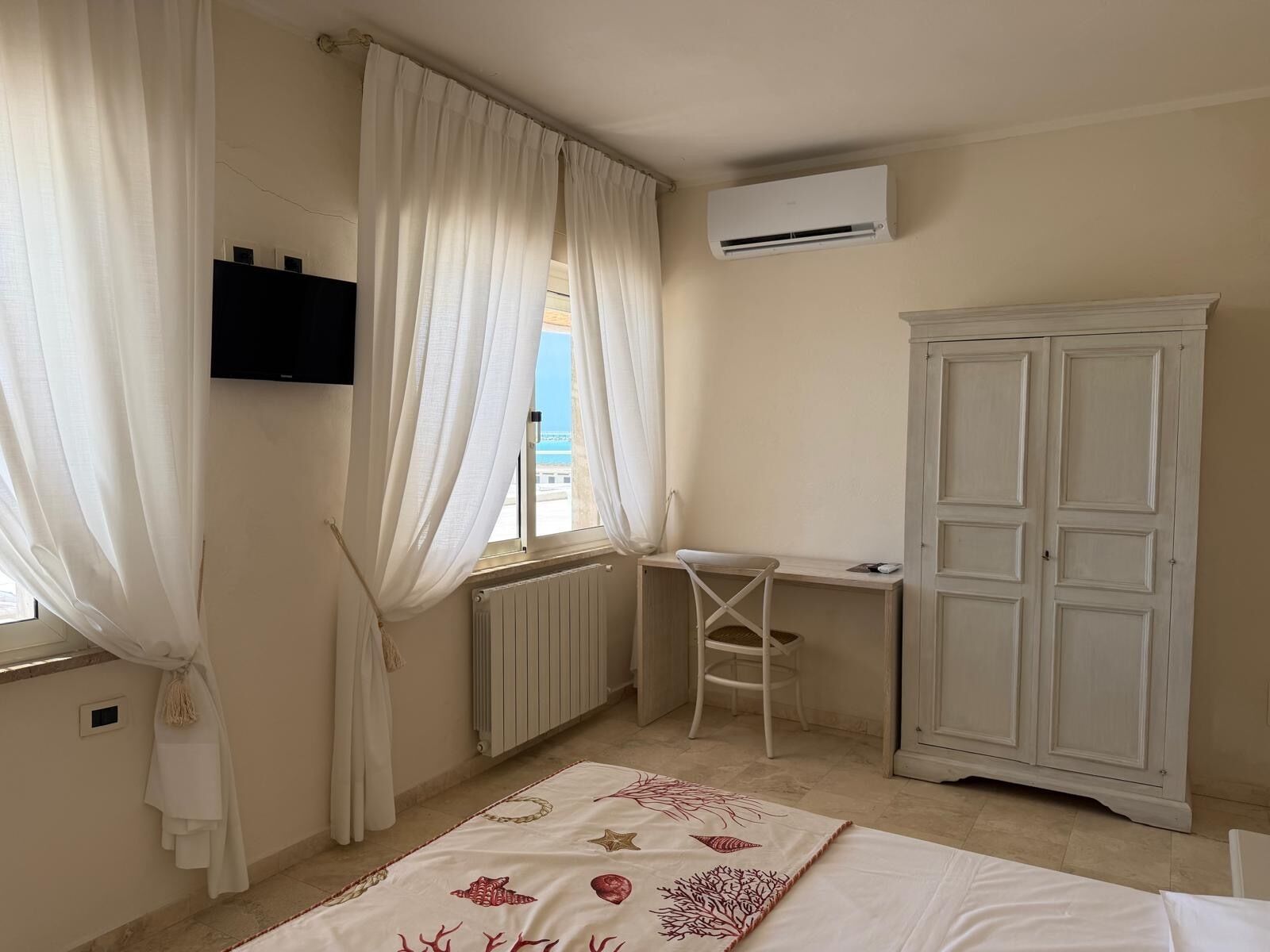 Quarto Clássico com Cama de Casal, vista para o mar | Minibar, cofre no quarto, cortinas/cortinados opacos, Wi-fi grátis 