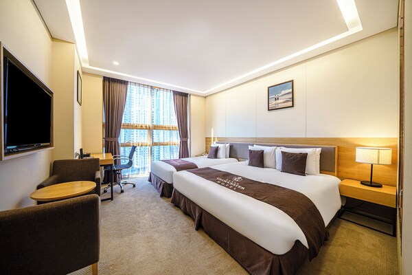 Gloucester Hotel Incheon - Siheung-si