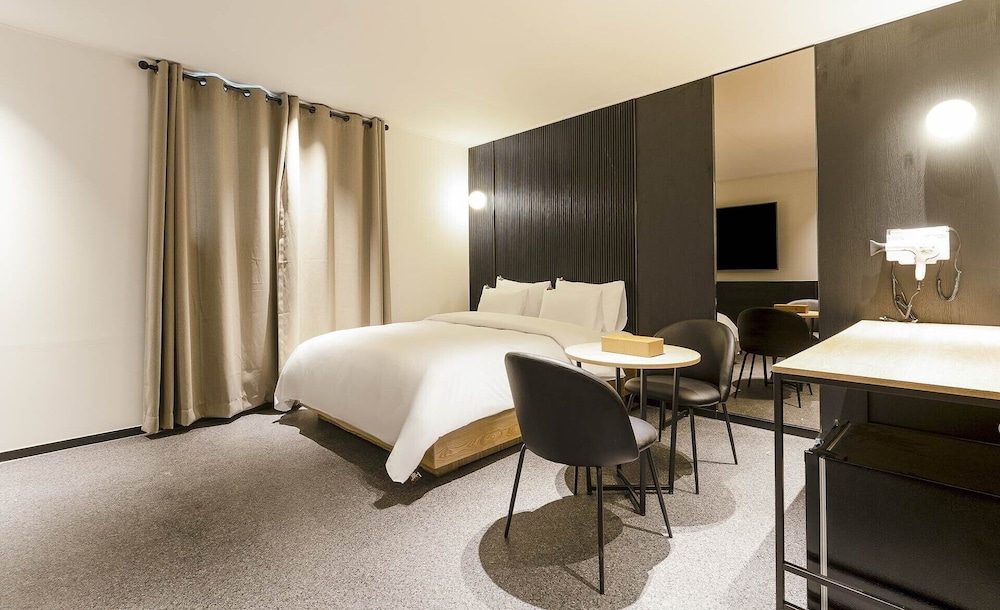 Hotel In Cafe Paju - Paju-si