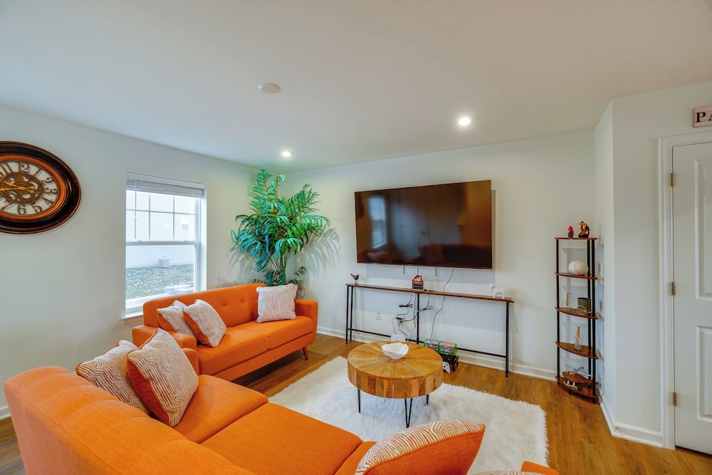 9 Mi To Harpers Ferry: Outdoor Escape W/ Fire Pit - Purcellville, VA