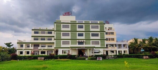 Utsav Hotel And Resorts - Burhanpur