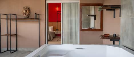 Suíte luxo, sacada, vista para a cidade | Sacada