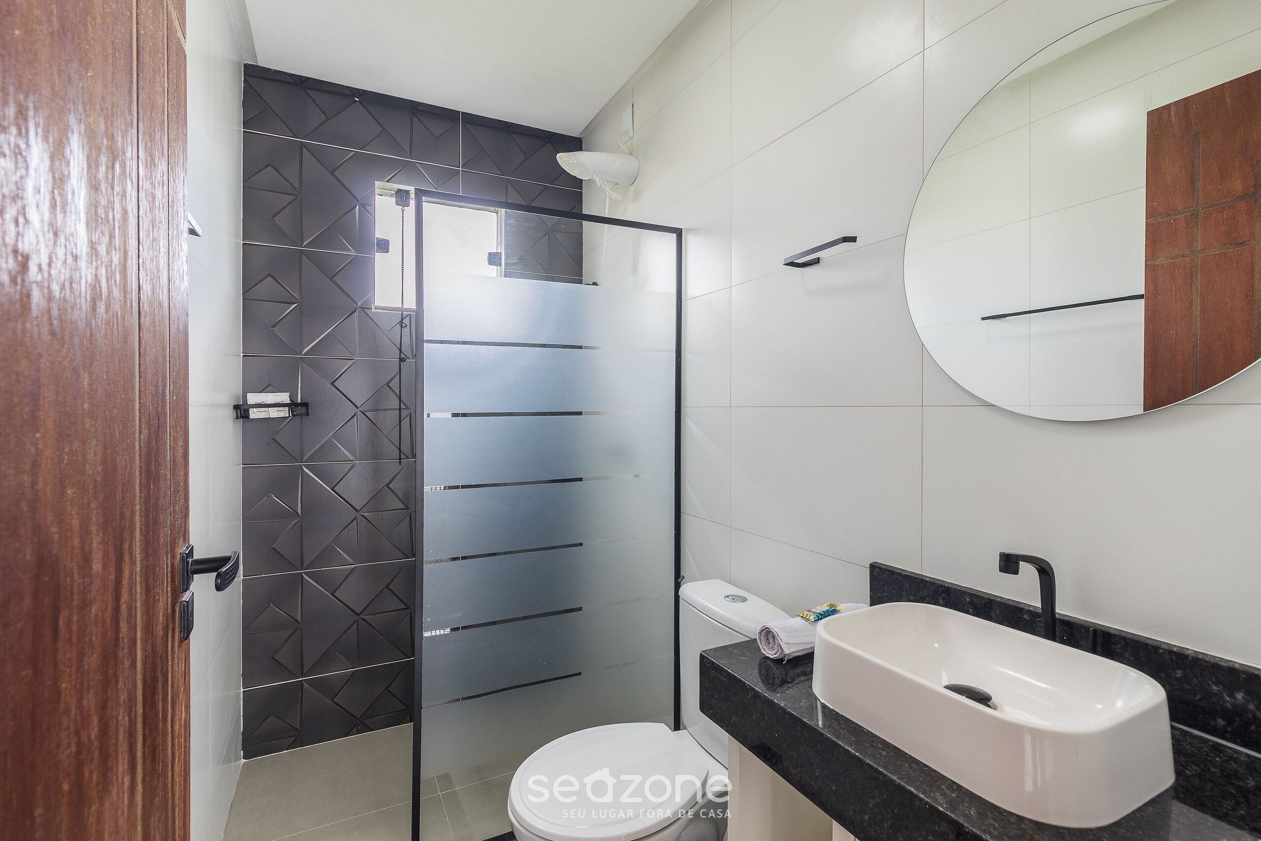 Apartamento básico | Banheiro | Chuveiro 