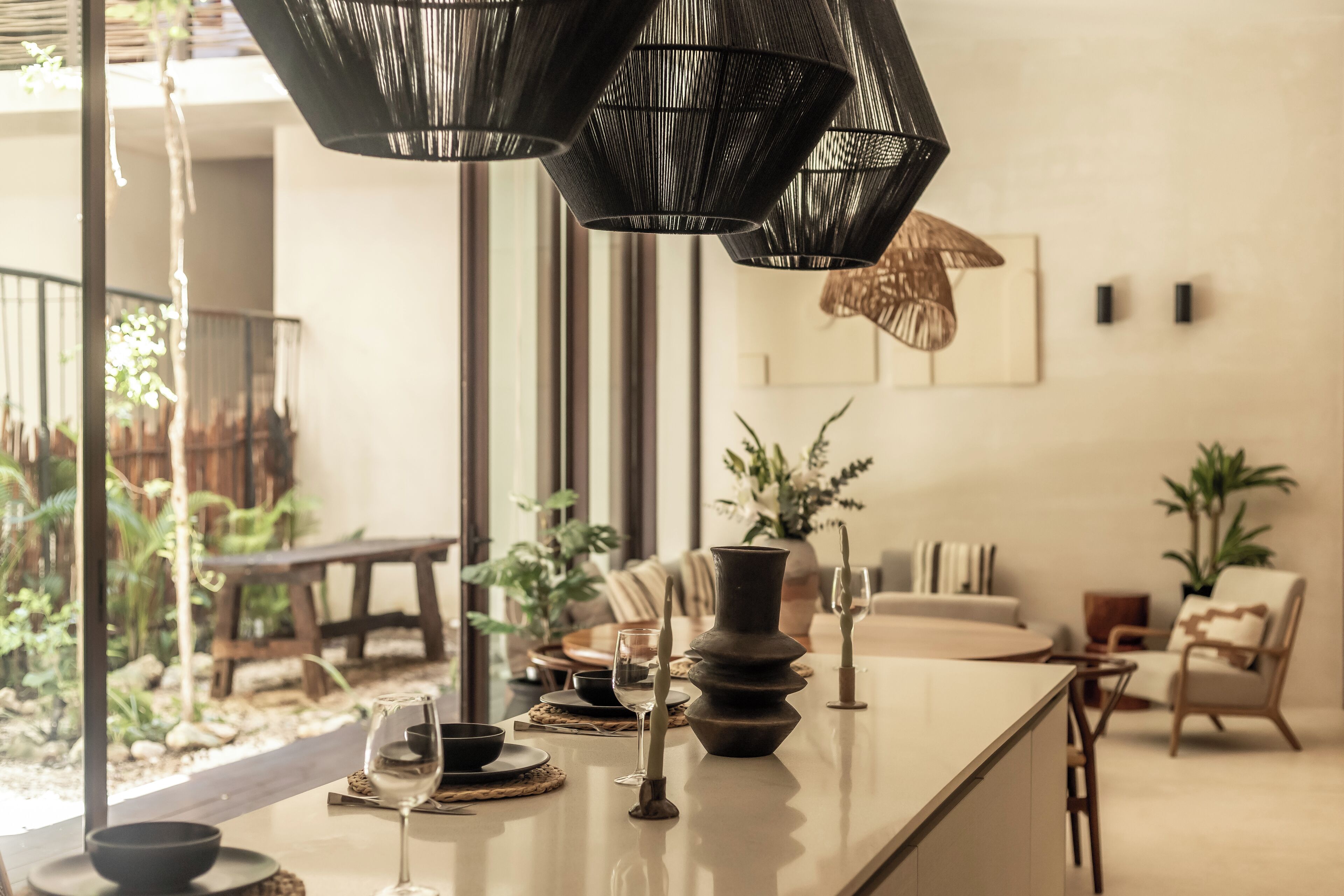 Apartamento, 3 quartos, piscina particular | Área de estar | Smart TV 50 polegadas com canais a cabo, Netflix, filmes pagos