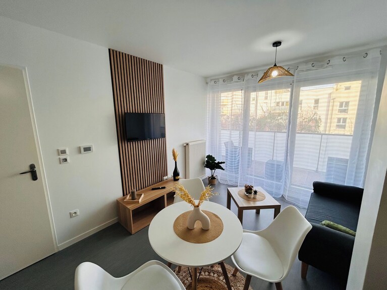 La Suite Bezannes | Parking | Balcon - Reims