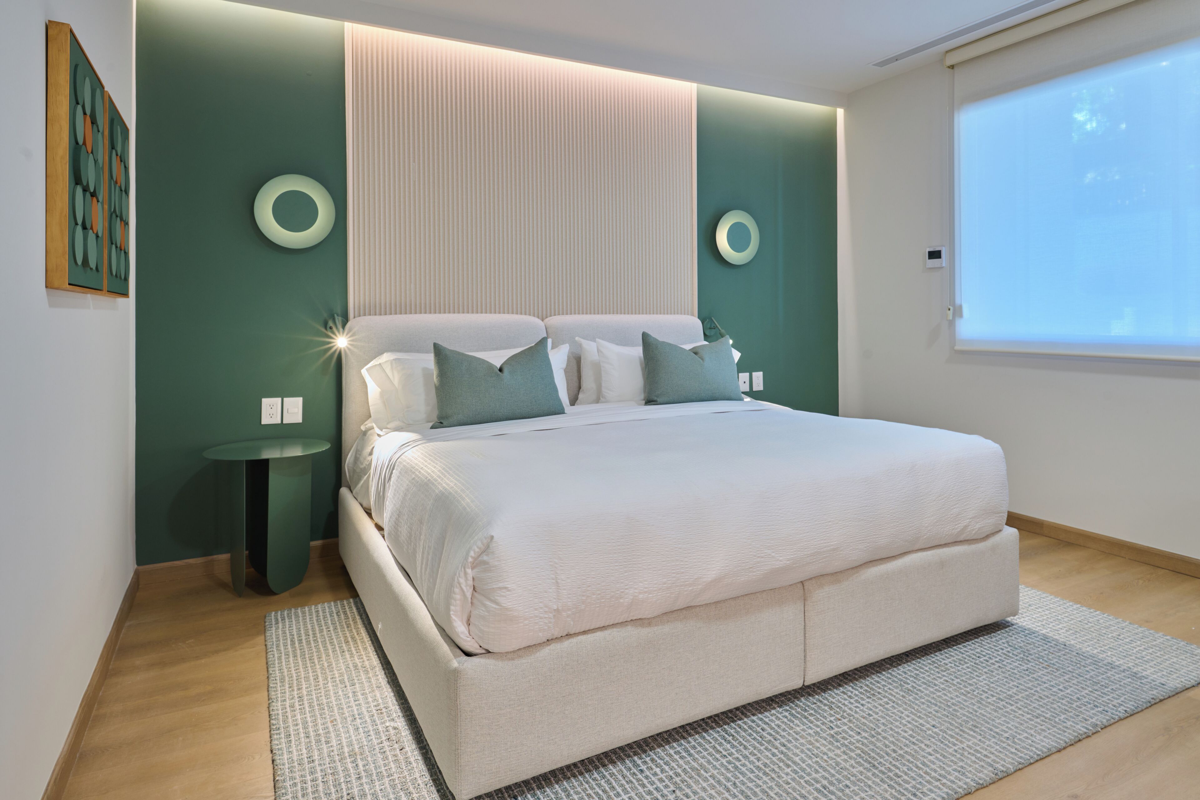 Quarto standard, 1 cama King, acessível | Frigobar, escrivaninha, espaço de trabalho para notebook