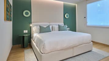 Quarto Standard, 1 cama king-size, acessível | Minibar, secretária, secretária adequada para computadores portáteis