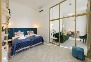 Suite Superior | Roupa de alta qualidade, camas de colchão viscoelástico 