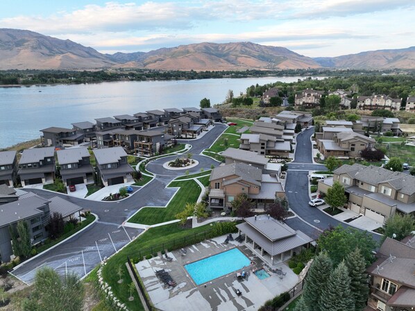 Bear’s Den: Gateway to Snowbasin, Powder Mountain and Ogden Valley ...