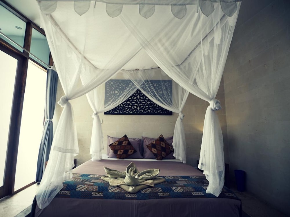 Villa mit Blick auf das Wasser by Interhome - Melaya | Vrbo