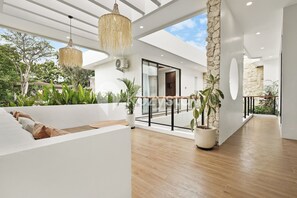 Vila, 3 quartos, vista para a piscina | Sacada