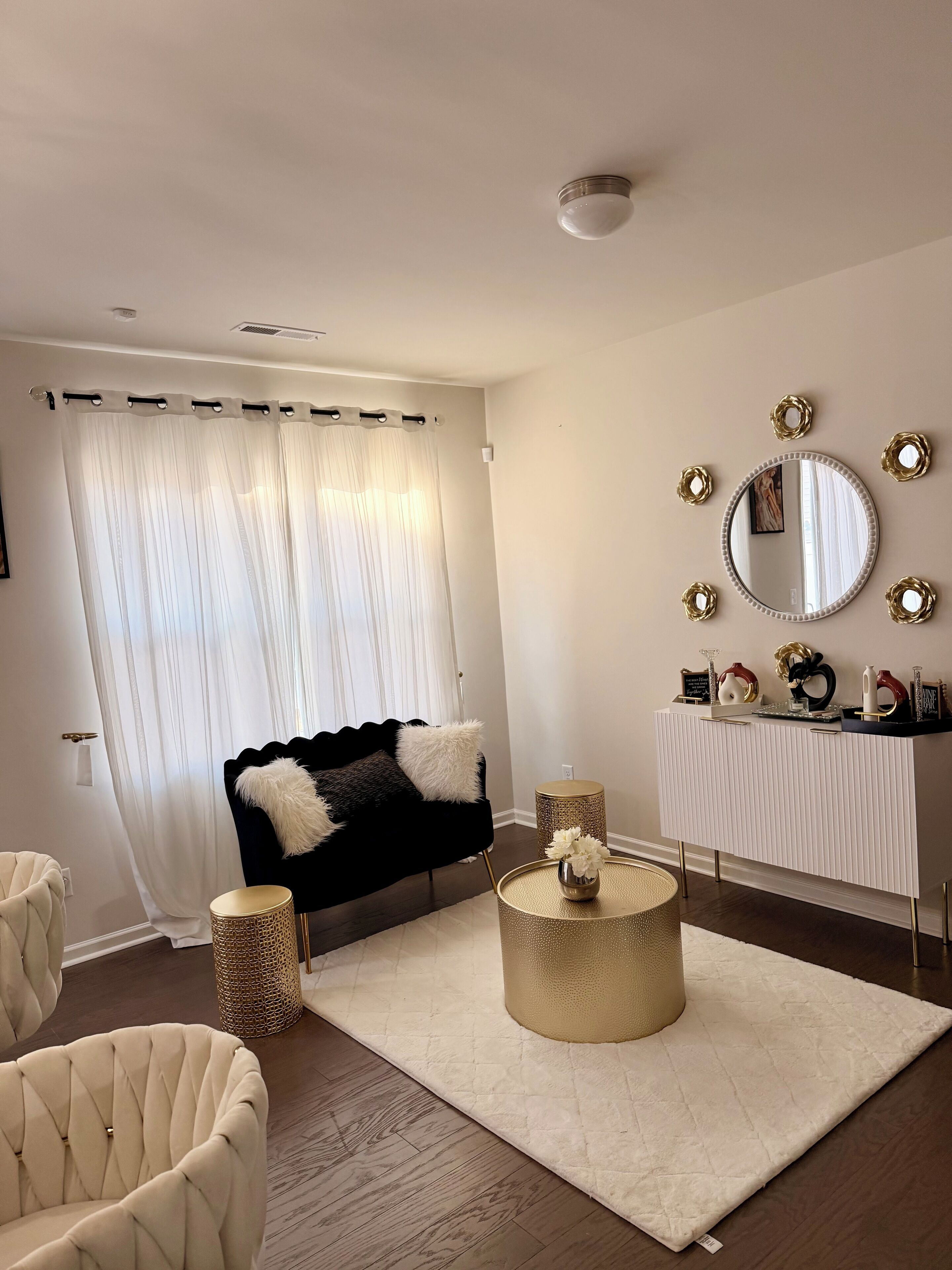 Modern 3 Bedroom 3 Bath Town House With Workstation- Close To Uptown Charlotte - Concord, NC