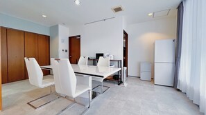 Quarto Familiar | Wi-fi grátis, roupa de cama fornecida 