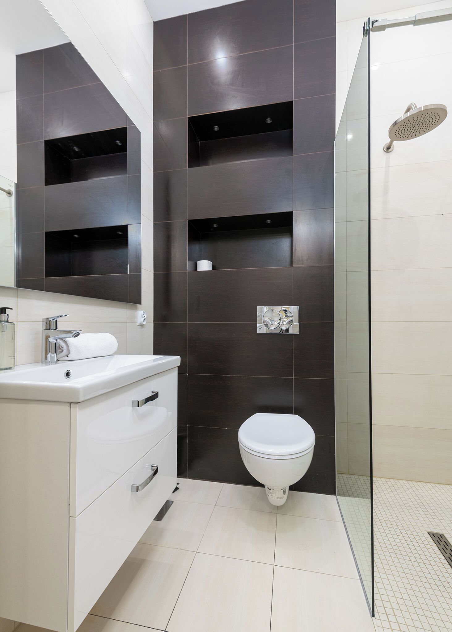 Apartamento, varanda | Casa de banho