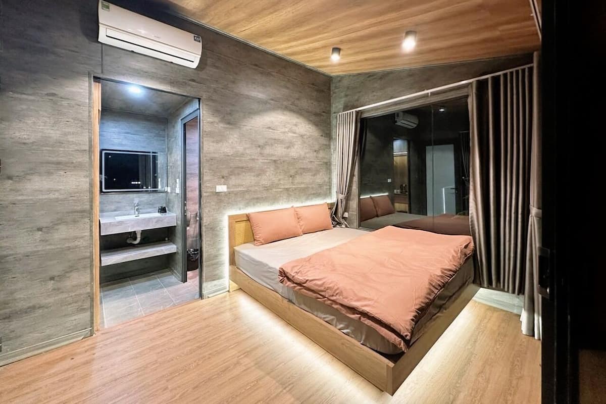 Quarto casal superior, sacada, vista para a montanha | Lençóis italianos Frette, roupas de cama premium