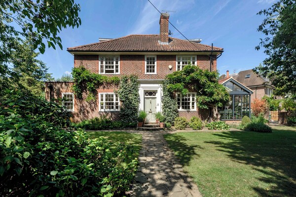 Beautiful Family Home W/ Garden & Pool - Wimbledon - London