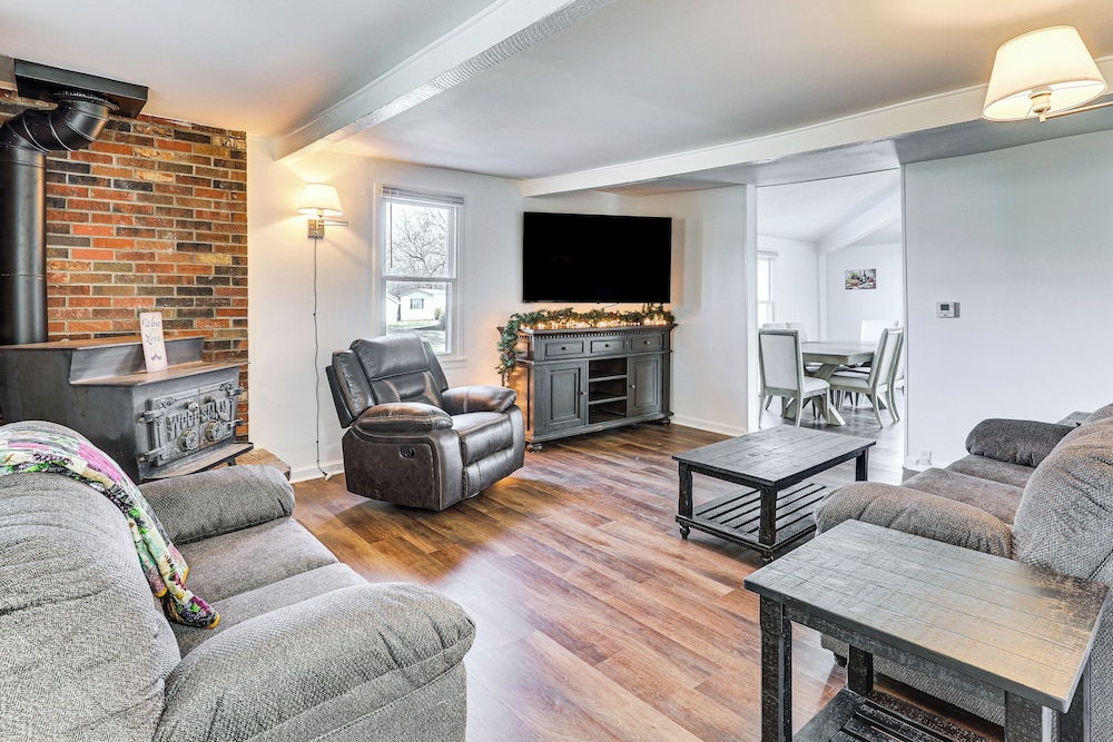 Steps To Winery! Updated Farmhouse In Holt - Kearney, MO