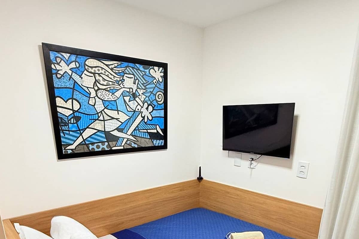 Estúdio conforto | Escrivaninha, espaço de trabalho para notebook, Wi-Fi de cortesia