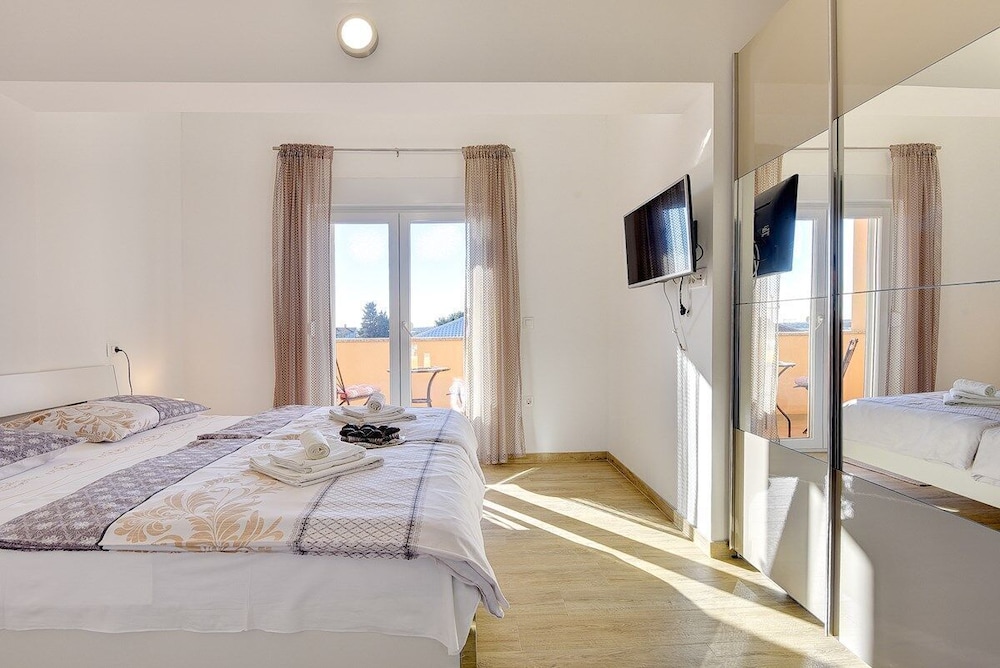 Villa Buzdonka (74218-K1) - Pula - Skatari | Vrbo