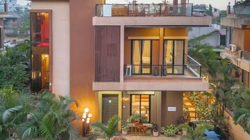 Fachada da propriedade