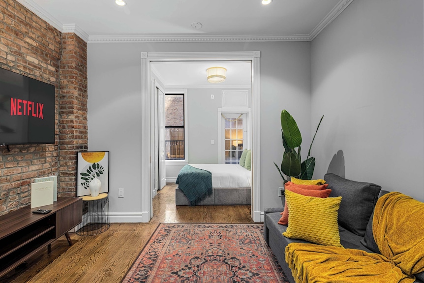 2br Lower East Side Family Haven Private Patio! - Queens, NY