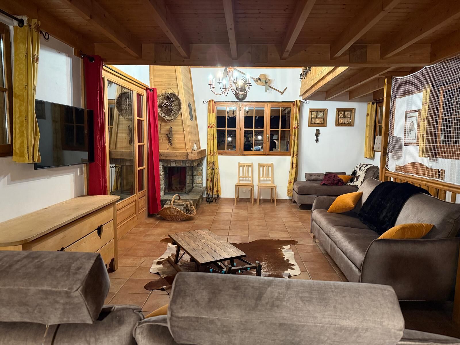 Ambiance Infiniment Montagne, Chalet En Bord De Piste De Ski à Arêches Beaufort - Hauteluce - Les Saisies