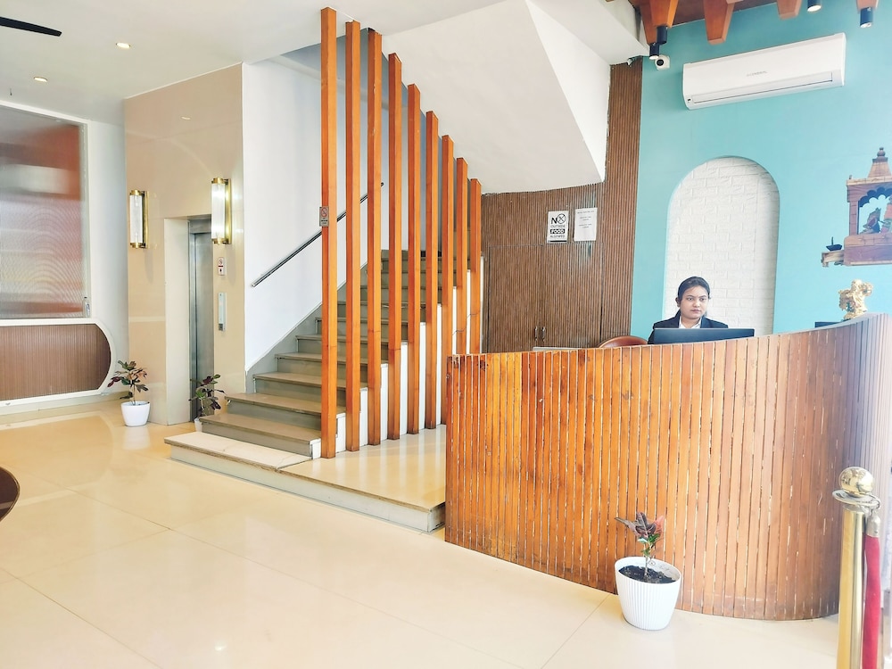 Hotel Casa Del Sol - Raipur