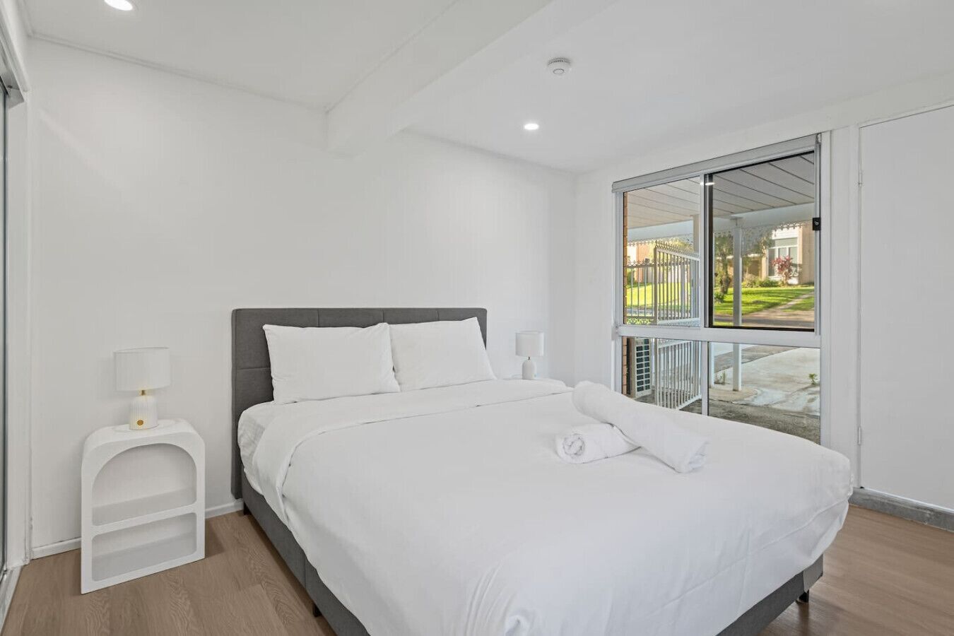 Private King-bed Suite Near Garden City W/ Kitchen - Brisbane