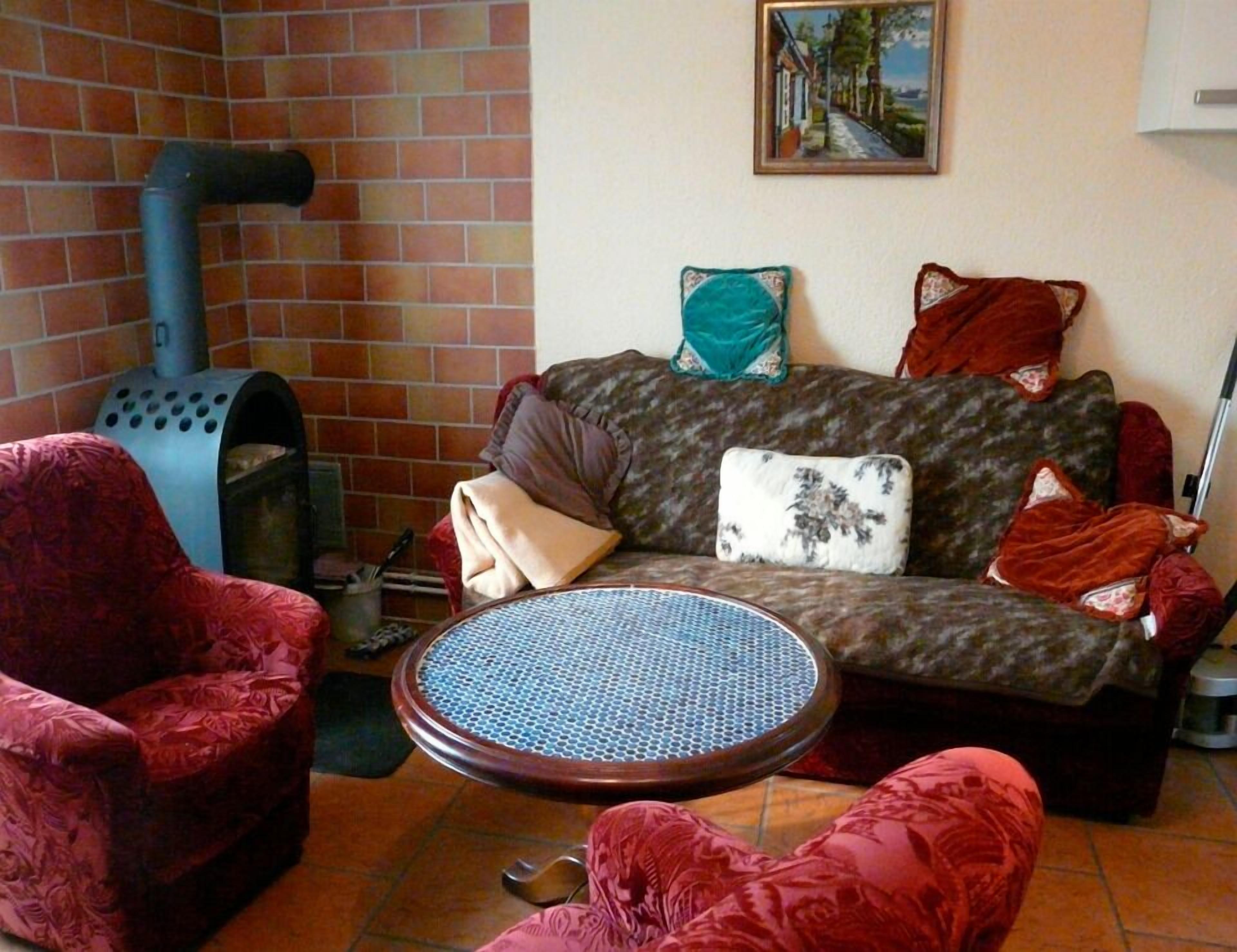 Komfortable Ferienwohnung Mit Terrasse, Kamin Und Gartenmöbeln In Plau Am See - Buchberg