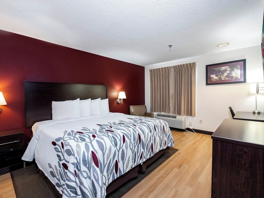Affordable Stay Close To Downtown Knoxville  Just Minutes Away - Knoxville, TN