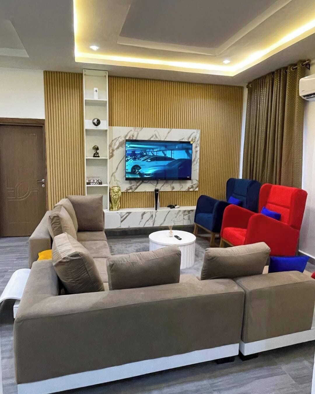 Apartamento júnior, sacada, vista para a cidade | Área de estar