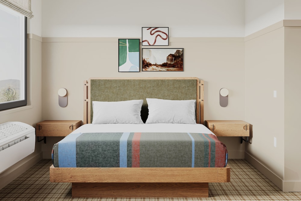 Outbound Yosemite - Yosemite National Park, CA