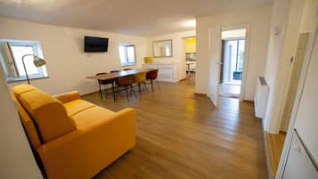 Apartamento, varanda, Vista para a cidade | Sala de estar