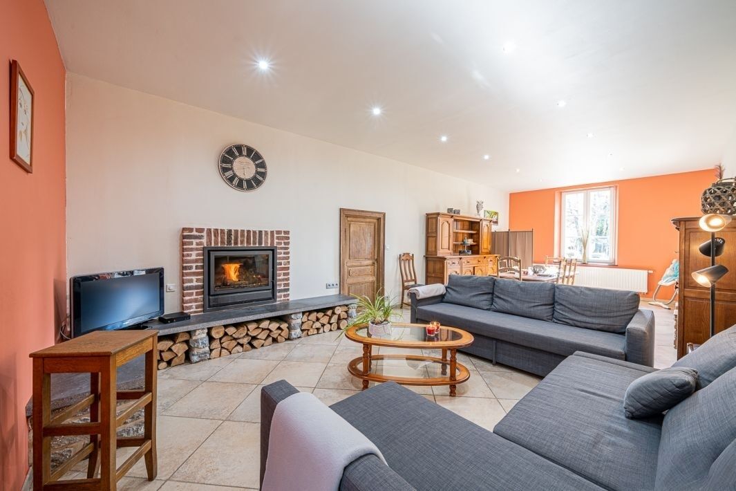 A Fleur De L'eau Blanche: Gîte De Caractère - Chimay