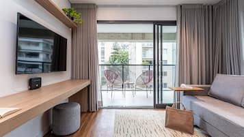 Estúdio Executivo | Sala de estar | Smart TV de 40 polegadas com canais digitais