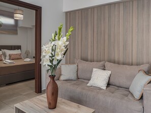 Villa de Luxo, 5 quartos, vista para o jardim | Sala de estar | TV de ecrã plano, lareira 