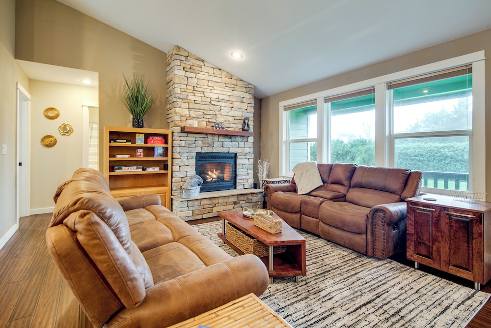 < 2 Blocks To Beach! Pet-friendly Home In Moclips - Pacific Beach, WA