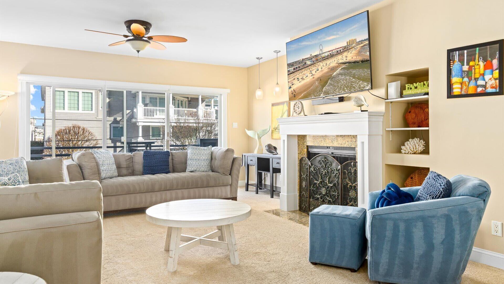 Beach Block 4br Townhouse W/ Beach Views & Parking - Ocean City, NJ