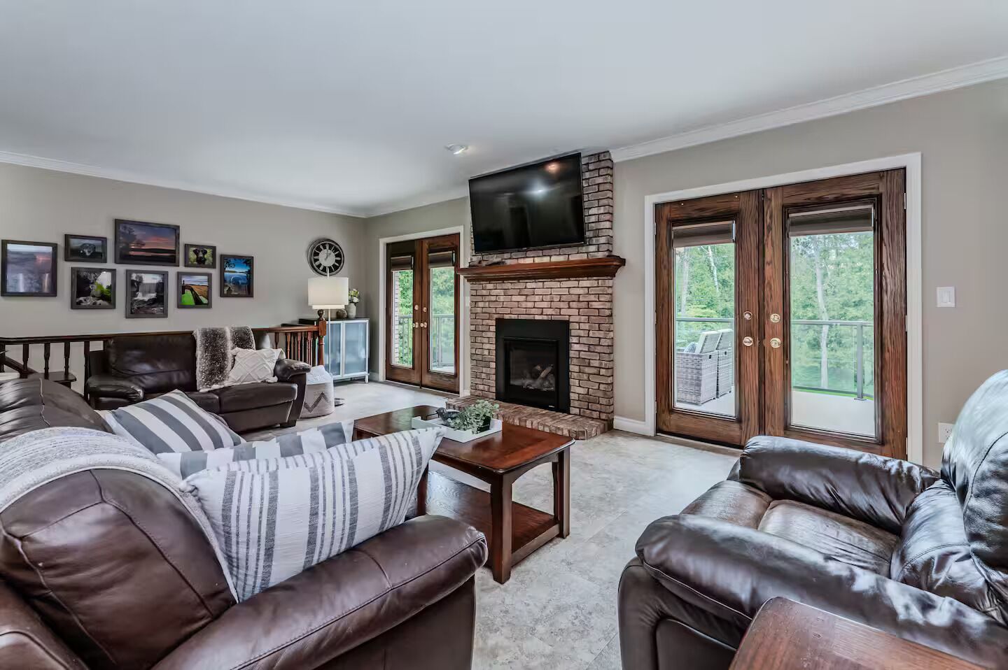 Luxurious Georgian Bay Escape At The Madison - Owen Sound