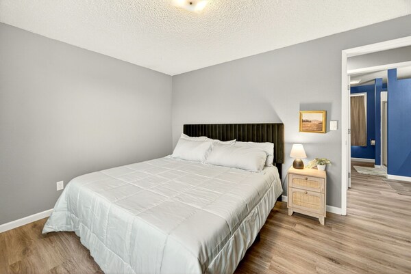 Clearview Comfort 3br Near Airport - DANCIN Vineyards, Medford