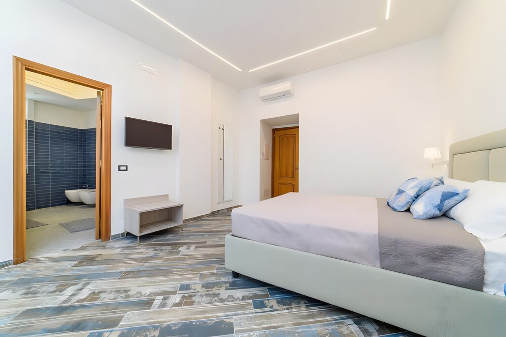 Apartment 'Capri Luxury Room' with Wi-Fi and Air Conditioning Reviews ...