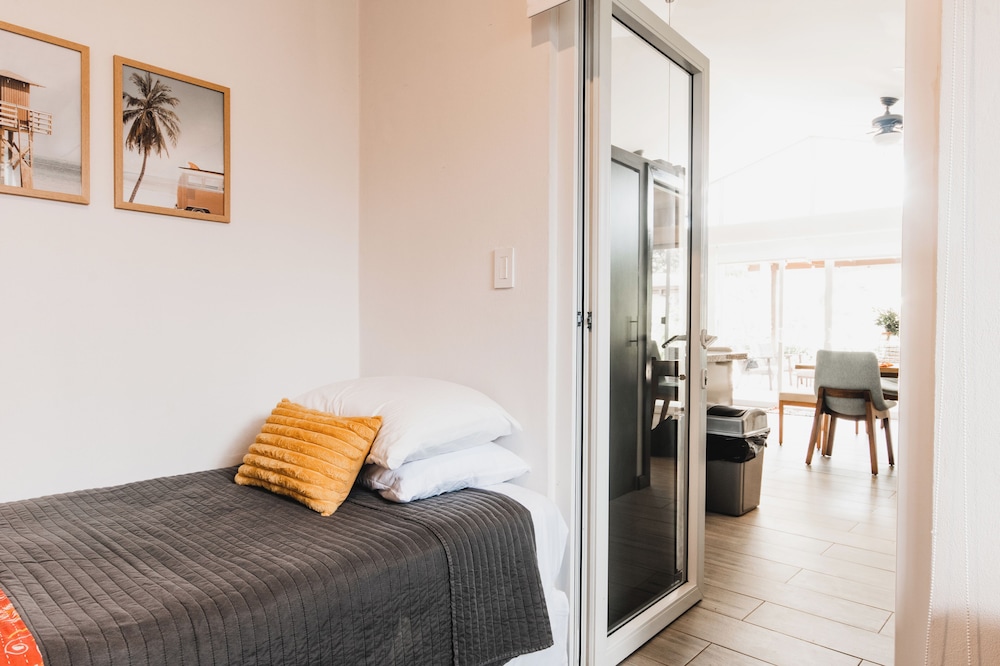 Amazing 3-bedroom condo with AC in adorable Avellanas, 5 mints away the ...