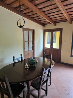 Apartamento Superior, pátio, vista para o jardim | Wi-fi grátis 