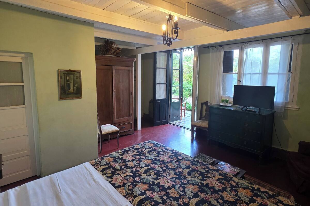 Quarto Quádruplo Familiar, pátio, vista para o jardim | Wi-fi grátis