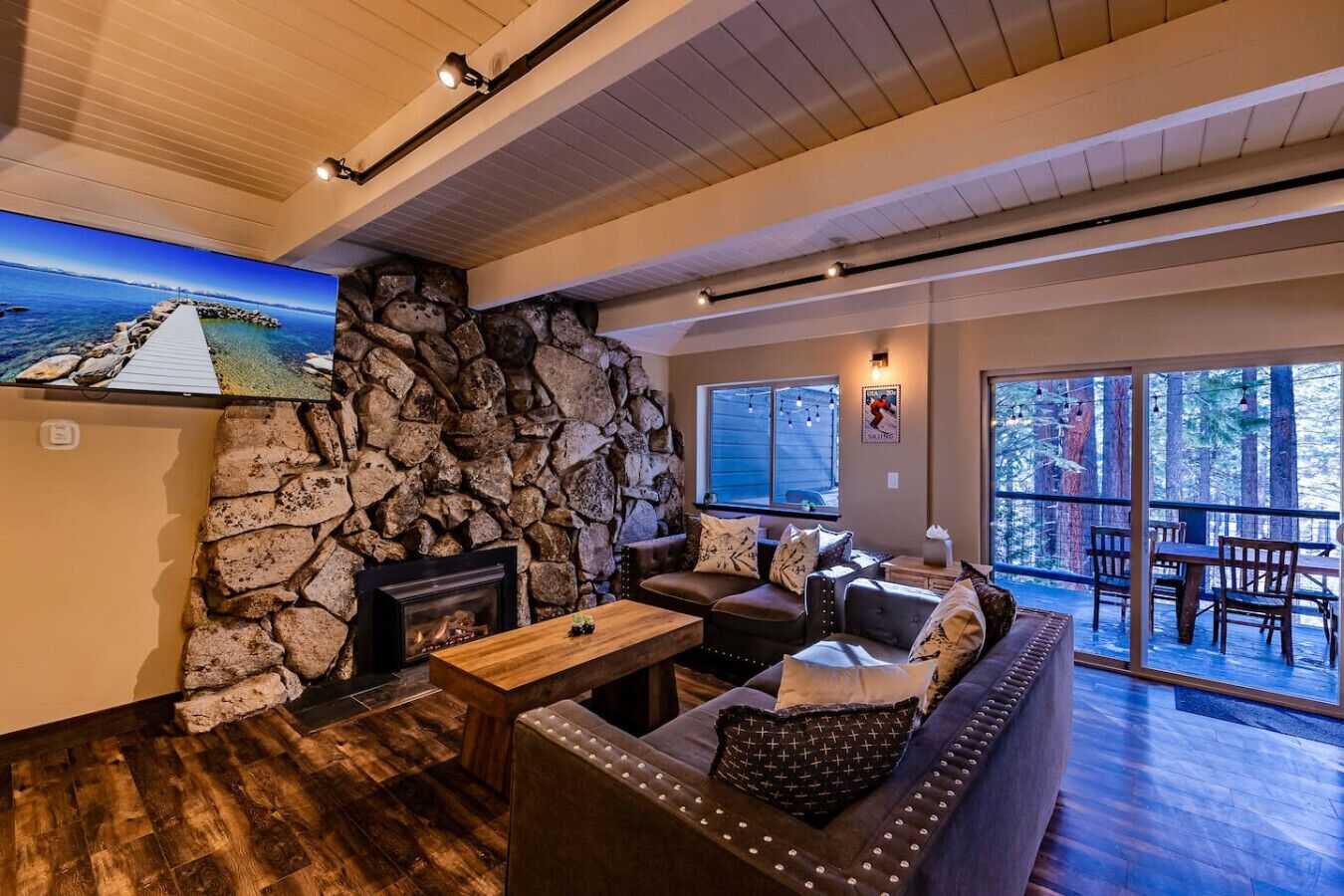 Luxury Slopeside Ski Haus | Hot Tub + Sauna | 12p - South Lake Tahoe, CA